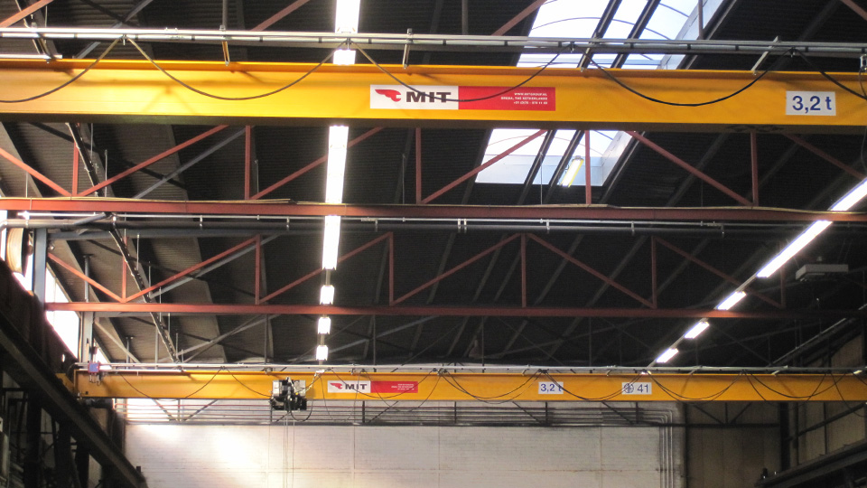 9 BOVENLOOP KRANEN - MIT GROUP