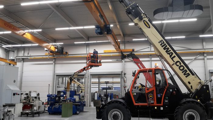 BOVENLOOPKRANEN AANGEPAST - MIT GROUP